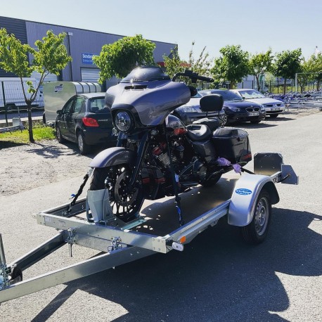 Remorque spécifique porte moto